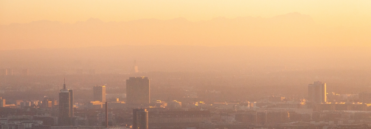 Where does smog get its colour from? - Breeze Technologies